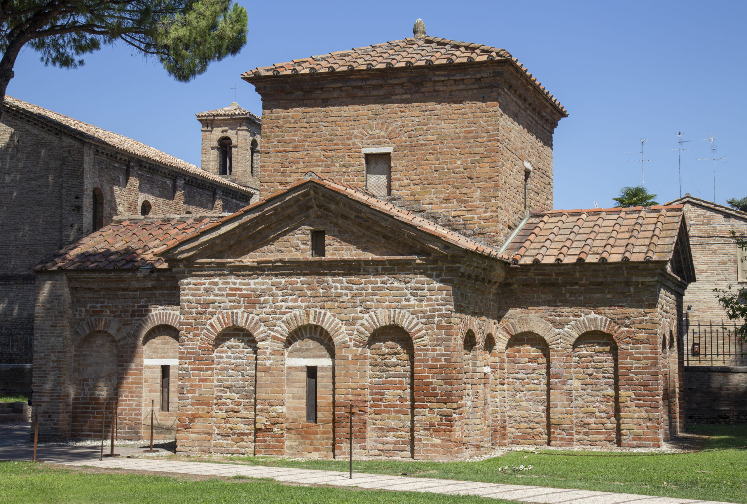 Early Byzantine House Byzantine Architecture By Banister Fletcher