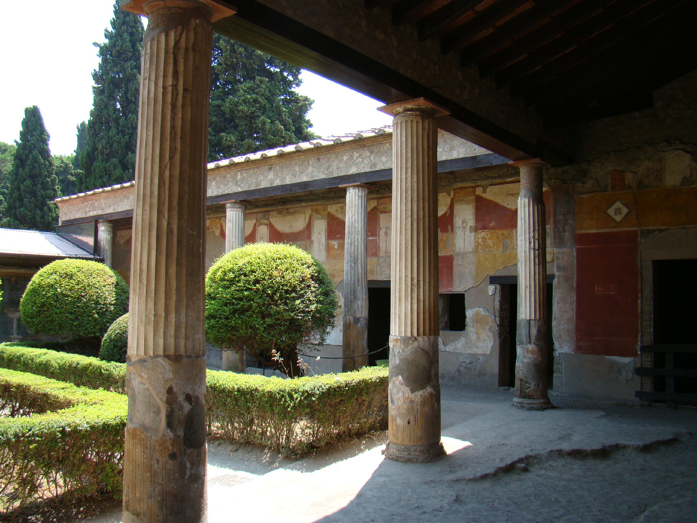 Roman Villa Garden Designs