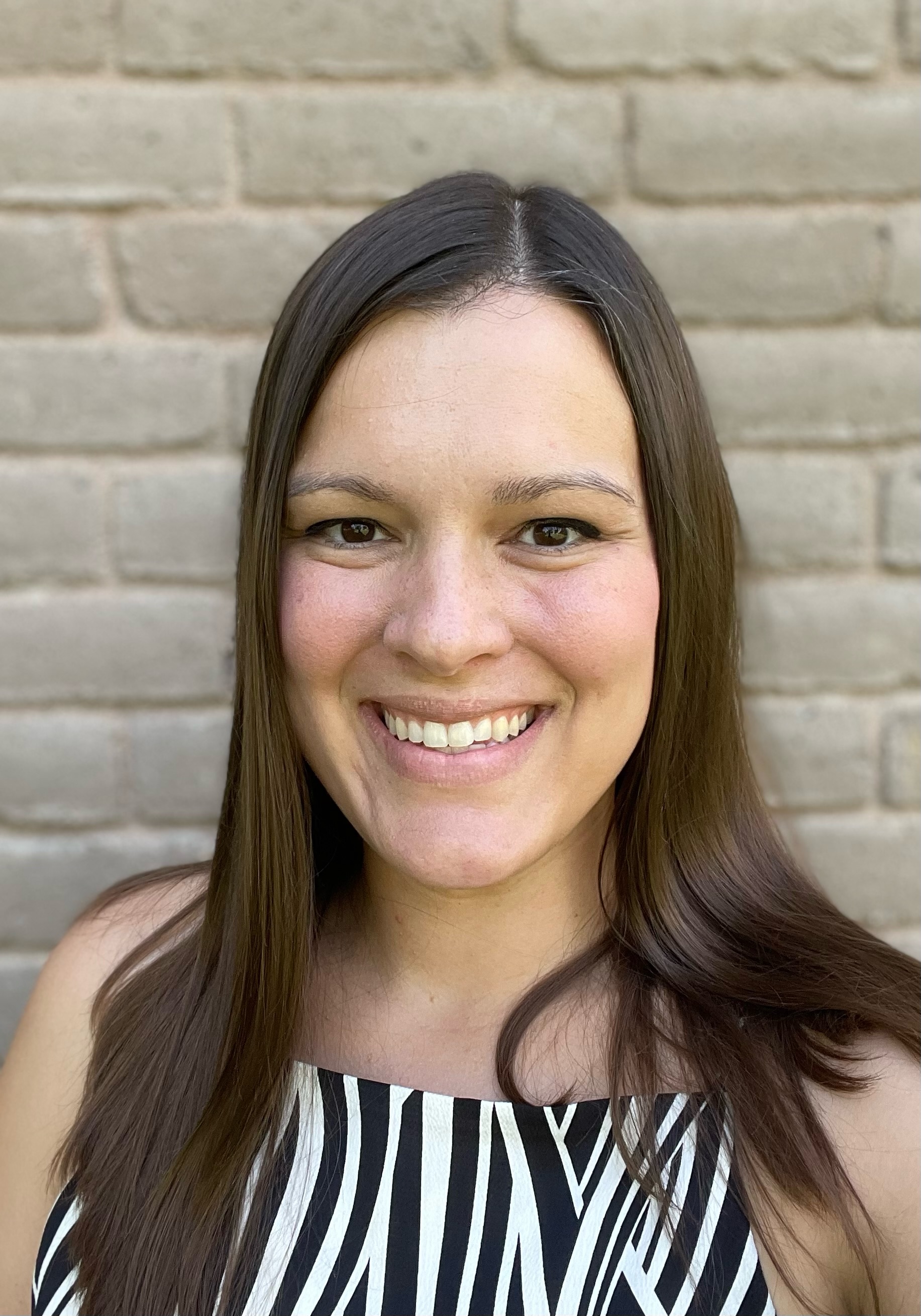 Adrienne Hunter's Instagram, Twitter & Facebook on IDCrawl